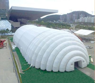 Cina Tenda gonfiabile enorme bianca 40m del PVC grande * 15m, fanno scoppiare la tenda gonfiabile di evento in vendita