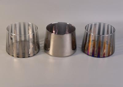 China De Kaarshouder/Containers van het trapezoïdemuur Opgezette Glas met Gegalvaniseerde Decoratie Te koop