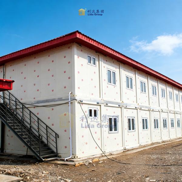 Quality Q195 Flat Pack Homes Light Steel Sound Insulation Premade Shipping Container Homes for sale