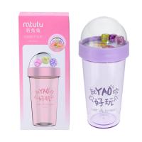 China Mtutu School Funny Dice Personalized Creative Water Bottles for sale