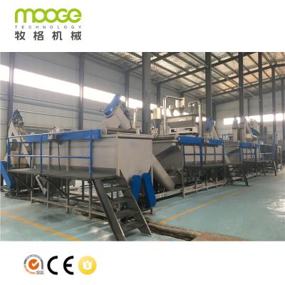 Cina lavaggio delle bottiglie dell'ANIMALE DOMESTICO 2000kg/H che ricicla linea nei fiocchi dell'Algeria 400kw che lavano linea in vendita
