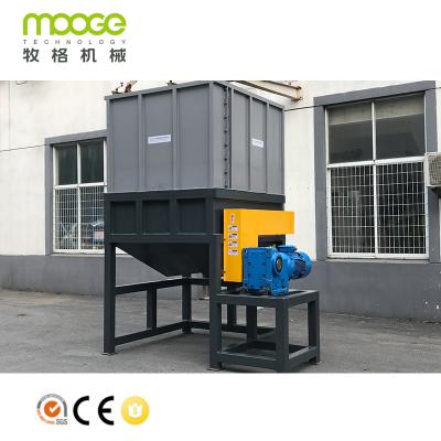 Cina pressa per balle automatica d'imballaggio di carta straccia della macchina 50hz della bottiglia dell'ANIMALE DOMESTICO 300-5000kg/H in vendita