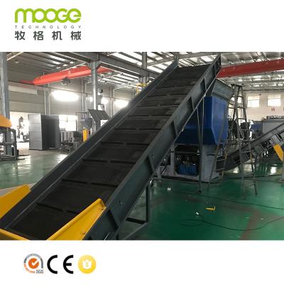 Cina Nastro trasportatore di riciclaggio di gomma della macchina del trasportatore a catena del PE dei pp in vendita
