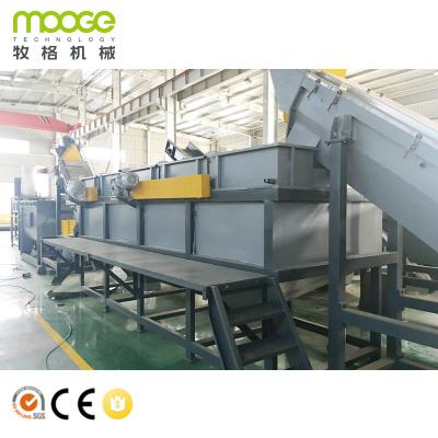 Cina il film dell'HDPE 300-1000kg/H che ricicla la macchina coltiva la macchina del granulatore del PE in vendita