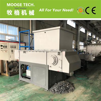 Cina macchina di plastica della trinciatrice di 600-1500mm, macchina di plastica di alluminio dello sfibratore in vendita