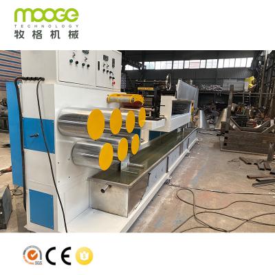 Cina ANIMALE DOMESTICO di piccola capacità pp che attacca rotolo che fa macchina, 50hz Patti Making Machine di plastica in vendita