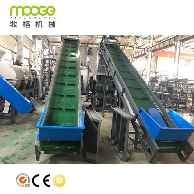 Cina Gomma di plastica residua del sistema della cinghia della macchina del trasportatore a catena per la macchina di plastica del frantoio in vendita