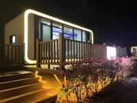 China Composite Wood Floor Modular Prefab Tiny Homes Container Office for Portable Office Needs for sale