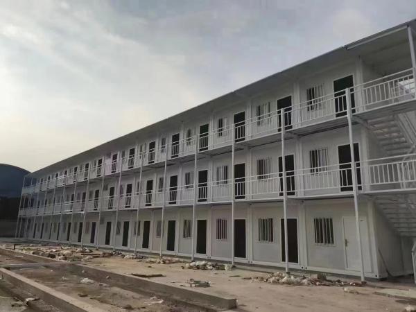 Quality Foldable Farmhouse Design Prefab Office Container Homes with Sandwich Panel Wall for sale