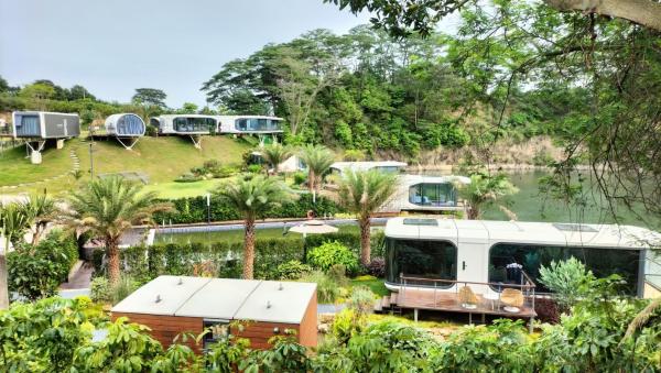Quality Prefab Portable Mobile House with Online Technical Support and Space Capsule for sale