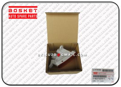 China 0.25 KG 1822102591 Front Flasher Lamp Isuzu Commercial Truck Parts for sale