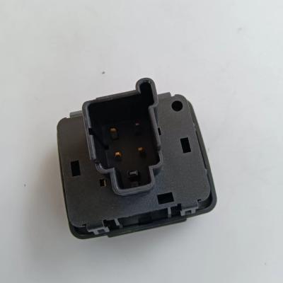 中国 Ford F150 FL3Z-19N236-A 2015-2016 3.5FLEXエンジンのバック・センター・コンソール電源出口 販売のため