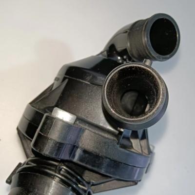 Cina Assemblaggio del termostato del carburante del motore per BMW X6 Anno 2006-2013 Metallo di plastica in vendita