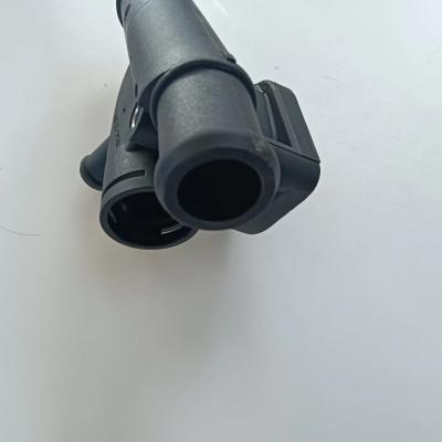 Cina 038121132C Flange di liquido di raffreddamento per Volkswagen Audi SKODA SVW in vendita
