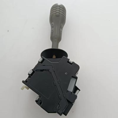 Cina Interruttore di luci per auto altamente resistente OEM NO 770146629 per Renault 2.3 dCi 170 in vendita