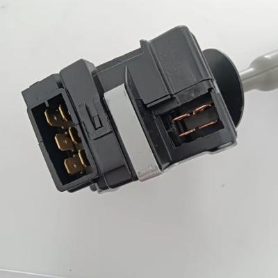 Cina Interruttore di luci per auto altamente resistente OEM NO 770146629 per Renault 2.3 dCi 170 in vendita