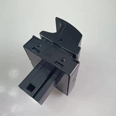 Cina Sostituzione del pulsante di cambio della finestra Chrome Power Master per VW Passat B6 Eos Golf 5 6 R32 GTI MK5 MK6 in vendita