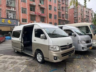 中国 トヨタHiaceは自動変速機2TRエンジンを搭載する小型バス13seatsを使用した 販売のため