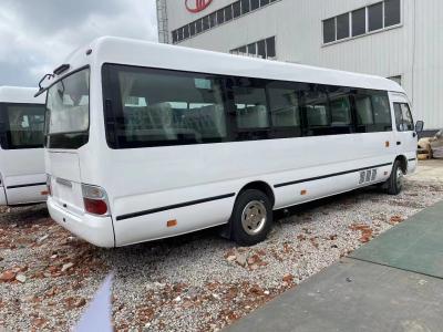 Chine Minibus Mudan 30 places à main droite Utilisation en Tanzanie Printemps à feuilles pour une mauvaise route à vendre
