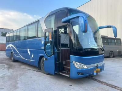 China Gebruikte bussen en autocars 2020 jaar Yutong ZK6122 airconditioner 54 zitplaatsen snelweg bus tour bus Te koop