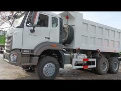Howo usato trasporta 8 metri su autocarro di 380hp 6 dei cilindri di EURO III del motore diesel 10 autocarro con cassone ribaltabile delle ruote 6×4 Howo ZZ3257
