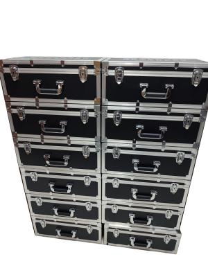 Cina 700 mm X 135 mm X 115 mm Retroreflettore con 16G di archiviazione dei dati per un coefficiente di luminosità preciso in vendita