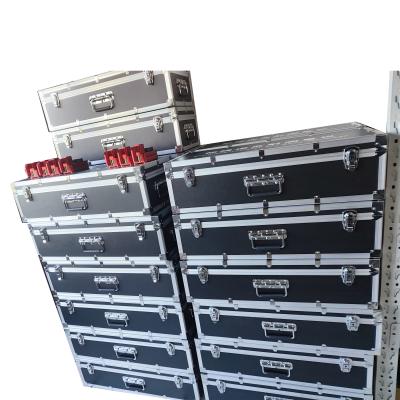 China Data Storage Space 16G More Than 200000 Test Data Retroreflector Meter Overall Volume 700mm X 135mm X 115mm and Color Temperature 2856±50K Standard A Light Source for sale