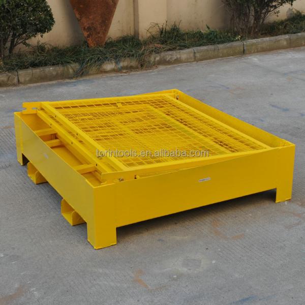 Quality Torin LK74 Large Welded Mesh Powder Coated Finish Folding Forklift Metal Safety for sale