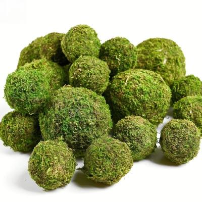 Cina Logo personalizzato accettato pianta artificiale Green Foam Moss Ball per ornamento giardino in vendita