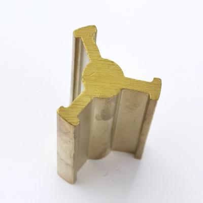 China RoHs Parcela de latão de usinagem CNC personalizada para componentes de extrusão Distribuidor à venda
