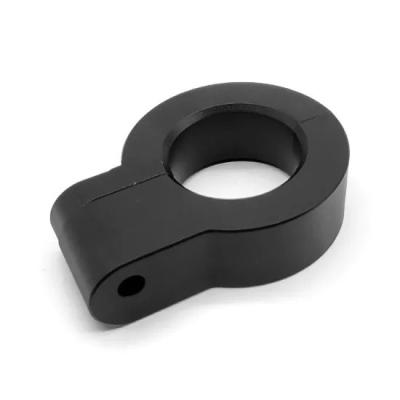 Cina Macchine per la lavorazione dei metalli su misura Parti di macchine per la lavorazione dei metalli Black Anodized Spring Clip CNC Machining in vendita