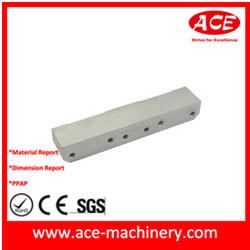 Cina Parti di precisione certificate RoHS CNC Machining Manifold Block con design personalizzato in vendita