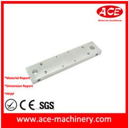 Cina Parti di precisione certificate RoHS CNC Machining Manifold Block con design personalizzato in vendita
