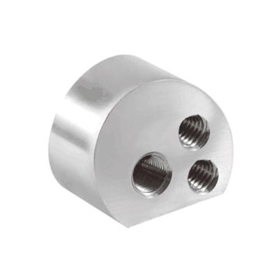China OEM Precision Auto Parts CNC Machining em torno CNC com e /-0,005mm Tolerância à venda