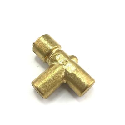 China CNC-bewerkings- en smeedmachineonderdelen op maat voor aansluiting tegen de beste prijzen Te koop