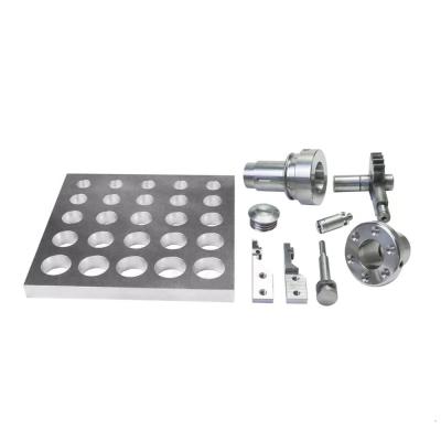 Cina Parti metalliche di precisione di piccole dimensioni Lavorazione CNC/tornitura/moldatura/perforazione secondo lo standard ASTM in vendita