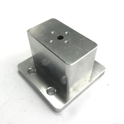 Cina Parti di fresatura di precisione in acciaio inossidabile Modello di personalizzazione NO. L045 OEM Machind Part in vendita