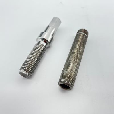 Cina Tolleranza personalizzata di /-0,05 mm per puntini completamente filettati in lavorazione CNC di precisione in vendita
