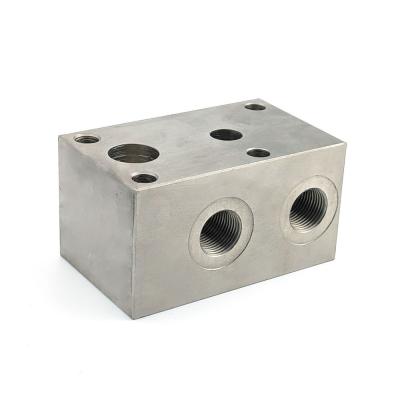 China RoHS-gecertificeerde metaalverwerkingsmachineonderdelen aangepaste hoge precisie hydraulische blokken Te koop