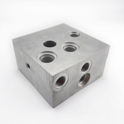 China Op maat gemaakte, met hoge precisie bewerkte hydraulische klep/speciale blokken Te koop