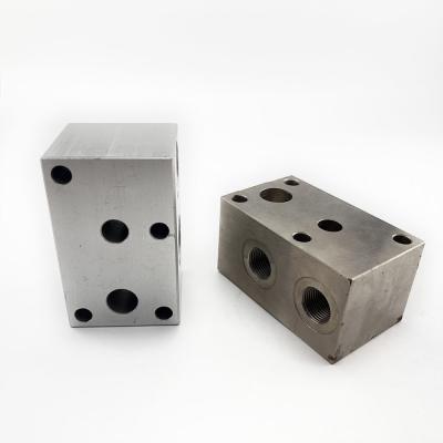 China RoHS-gecertificeerde aluminiumhydraulische meervoudige stationsklepblok met tolerantie van /-0,005 mm Te koop
