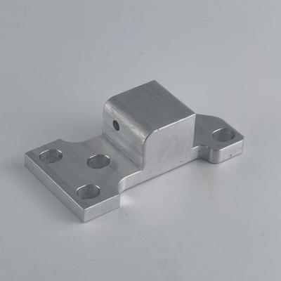 中国 高精度CNC加工用にカスタマイズされた高精度アルミニウム排出ヒンジ 販売のため