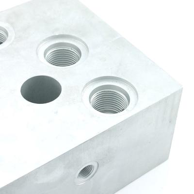 China Metall CNC-Service Machinenaufbereitung Aluminiumventil Hydraulik Manifold Block zu verkaufen
