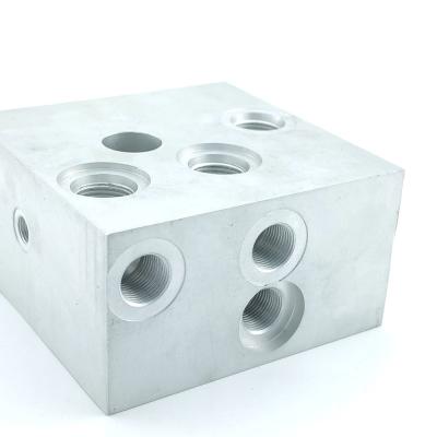 China Metall CNC-Service Machinenaufbereitung Aluminiumventil Hydraulik Manifold Block zu verkaufen