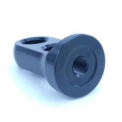 Cina Lavorazione CNC di precisione su misura Anodizzante parti in alluminio nero con rivestimento in polvere nera in vendita