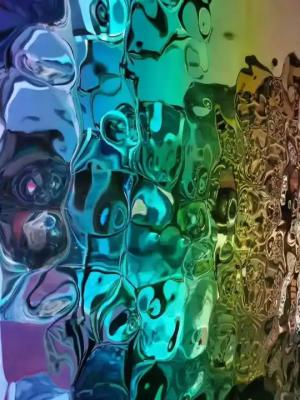 Cina 0.2 mm Spessore Acqua ondulata lamiera in acciaio inossidabile PVD colore SS lamiera bordo a fessura in vendita