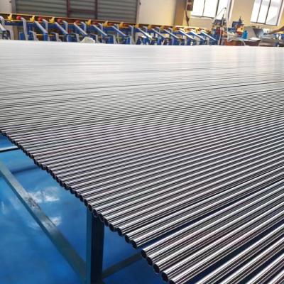 Cina DIN tubo senza cuciture in acciaio inossidabile rotondo per gas speciali di laboratorio per semiconduttori fotovoltaici in vendita