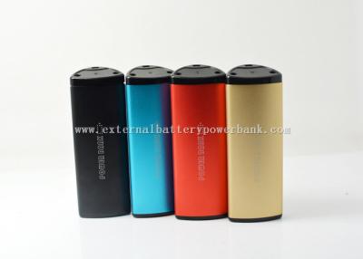 中国 高容量のポータブル超細い力銀行 2800mah 外面電池 販売のため
