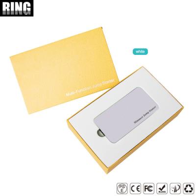 Cina 12V 4500mAh 1,000 times life cycle  Slimmest car jumper170g 130 × 66 × 14mm in vendita