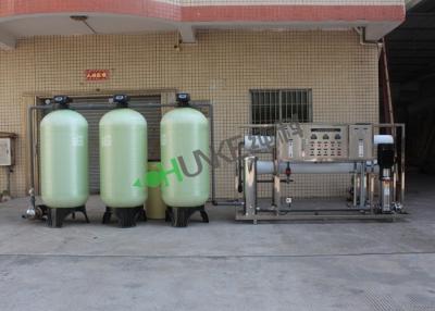 Cina Carbonio & filtro a sabbia attivati 4T/H che beve l'attrezzatura pura di trattamento delle acque con il sistema di controllo elettronico in vendita